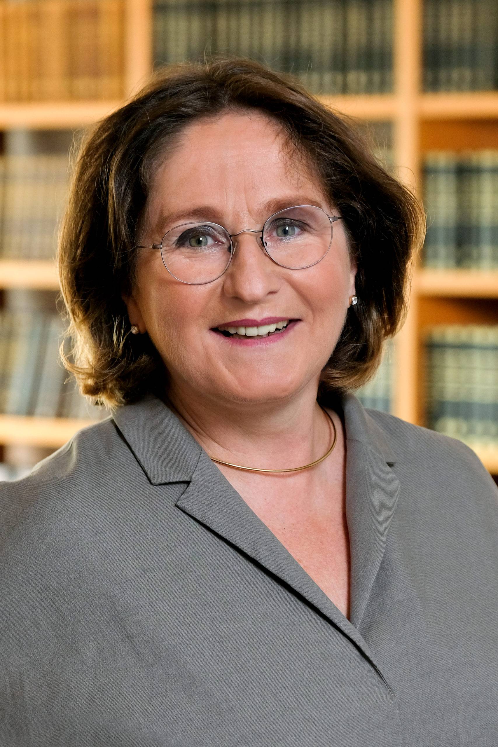 Gudrun Schulz-Koffka - versteyl